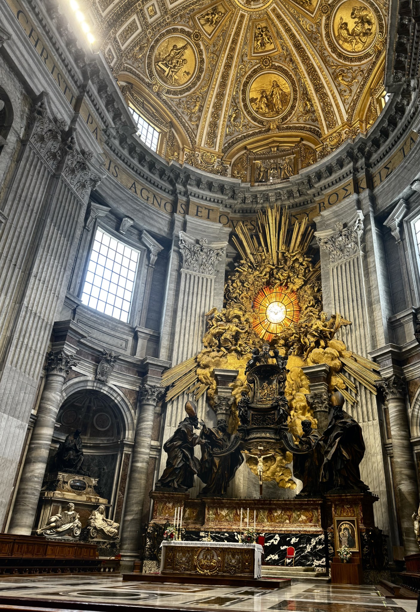 Dove of the Holy Spirit @ St. Peter’s Basilica – All Roads Lead to Rome ...